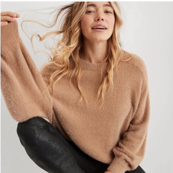 aerie | Sweaters | Aerie Flurry Fuzzy Beige Crewneck Oversized Sweater ...